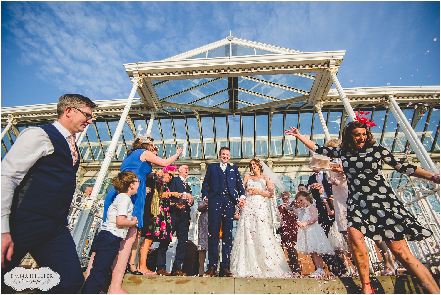 A sunny Isla Gladstone wedding - Debbie & Paddy