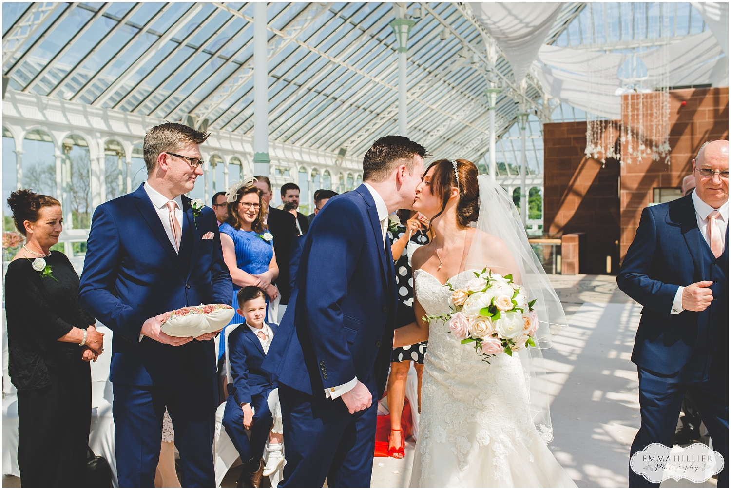 A sunny Isla Gladstone wedding - Debbie & Paddy