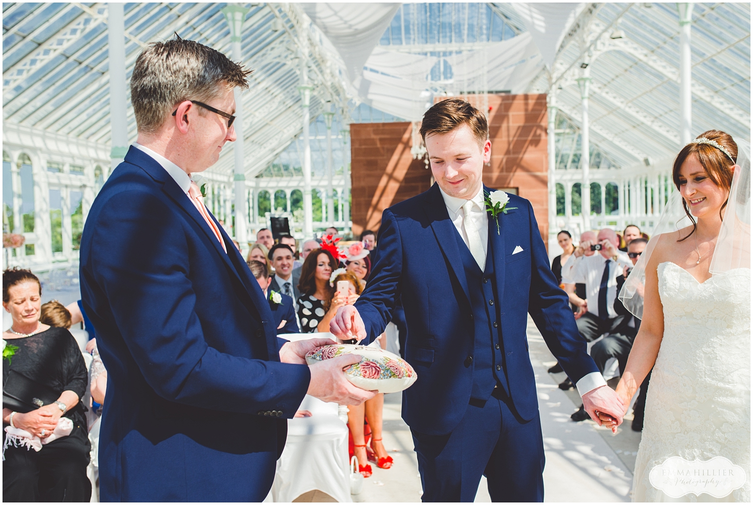 A sunny Isla Gladstone wedding - Debbie & Paddy