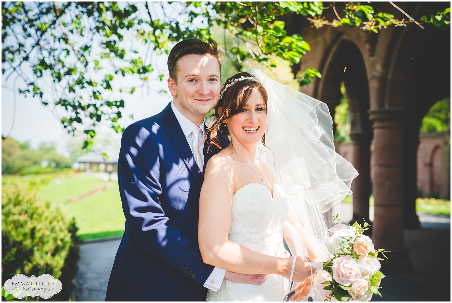 A sunny Isla Gladstone wedding - Debbie & Paddy
