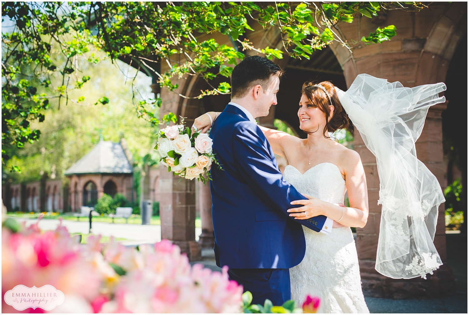 A sunny Isla Gladstone wedding - Debbie & Paddy